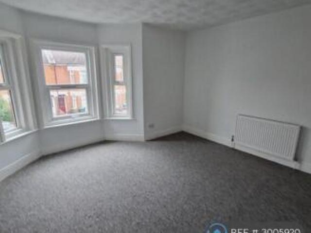 3 bedroom terraced house for rent in Malmesbury Road, Southampton, SO15
