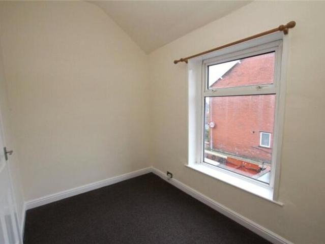 3 bedroom terraced house for rent in Malvern Avenue, Bolton, Greater Manchester, BL1
