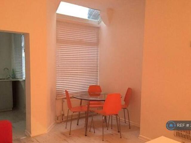 3 Bedroom Terraced House For Rent In Manchester