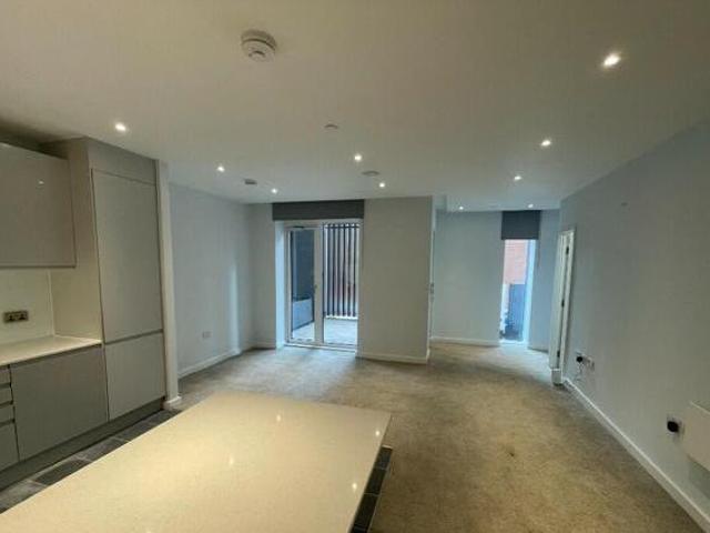 3 Bedroom Terraced House For Rent In Manchester, Greater Manchester