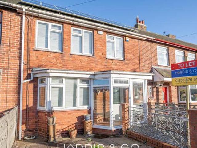 3 bedroom terraced house for rent in Manor Road Fleetwood FY7