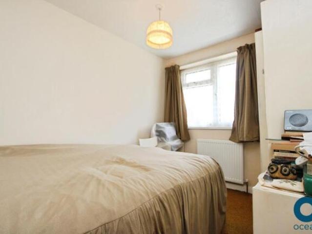 3 bedroom terraced house for rent in Maplemeade Bishopston, BS7
