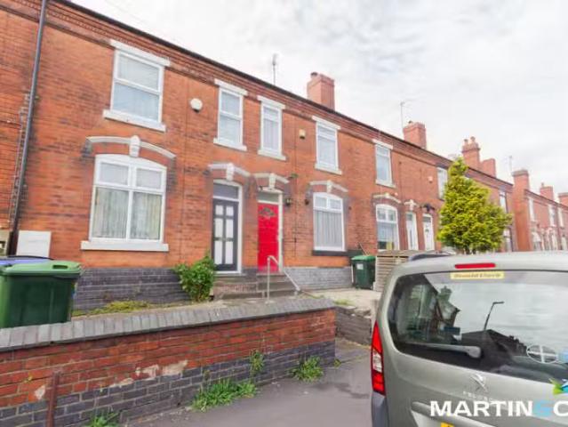 3 bedroom terraced house for rent in Margaret Street, West Bro.