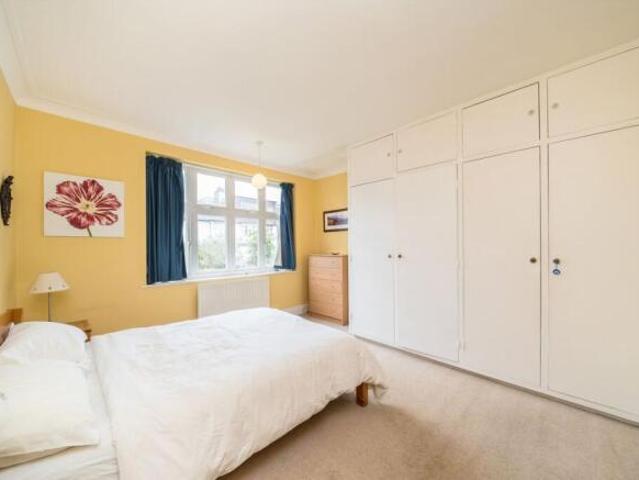 3 bedroom terraced house for rent in Marham Gardens, Wandsworth Common, SW18