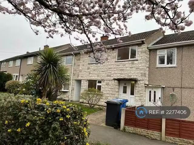 3 bedroom terraced house for rent in Masefield Drive, Tamworth.