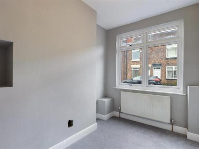 3 bedroom terraced house for rent in Masterson Street, Fenton, Stoke on Trent, ST4