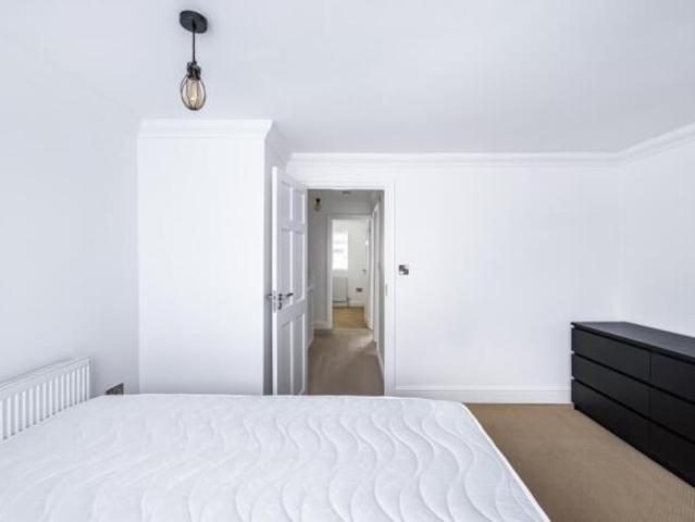 3 bedroom terraced house for rent in Meath Road, Stratford, London, E15