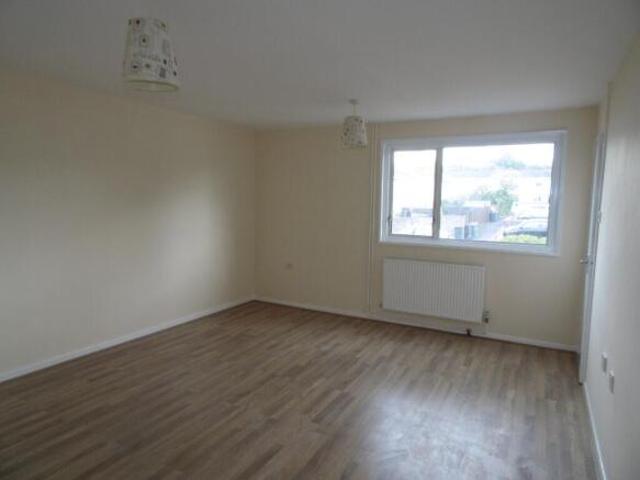 3 bedroom terraced house for rent in Melrose Walk, Basingstoke, RG24