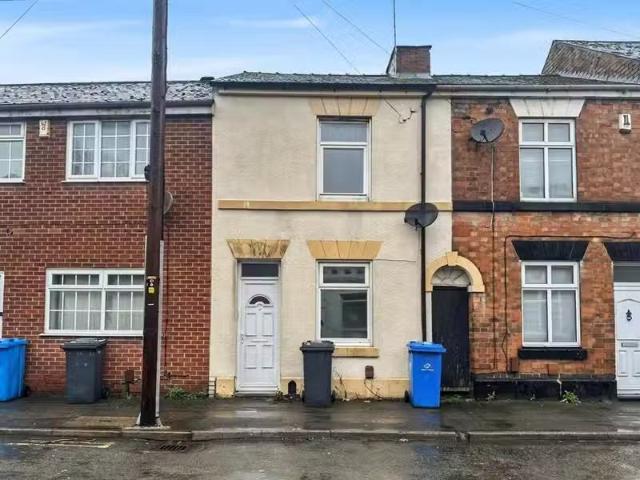 3 bedroom terraced house for rent in Merchant Street, Derby, D.