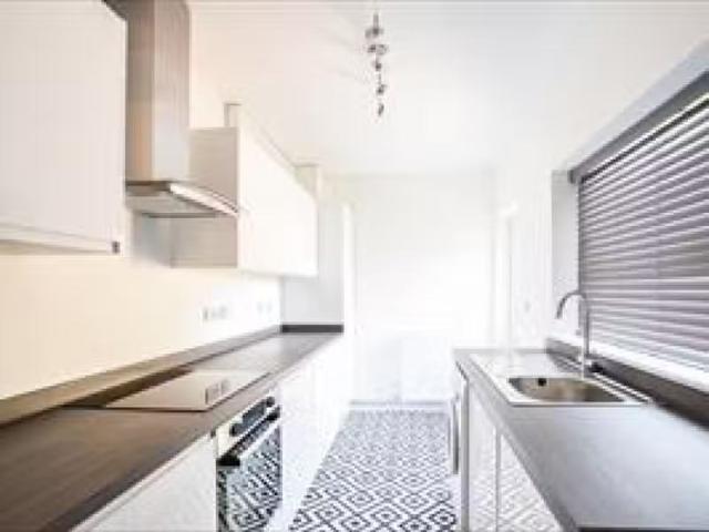 3 bedroom terraced house for rent in Meredith Street, Crewe, CW1