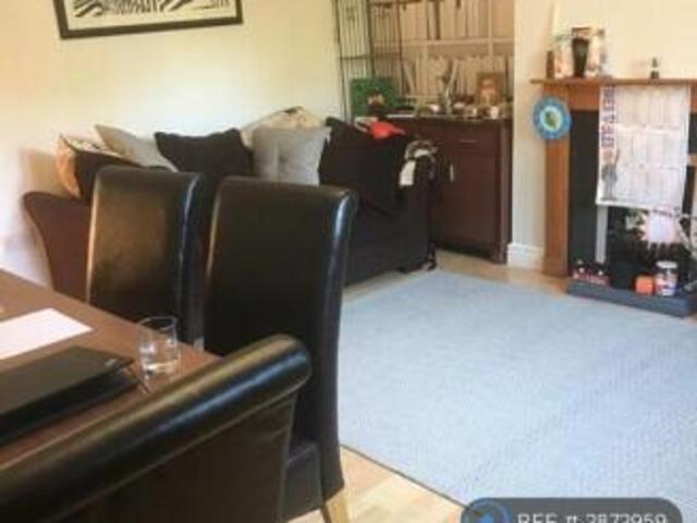 3 bedroom terraced house for rent in Middle Park Avenue, London, SE9
