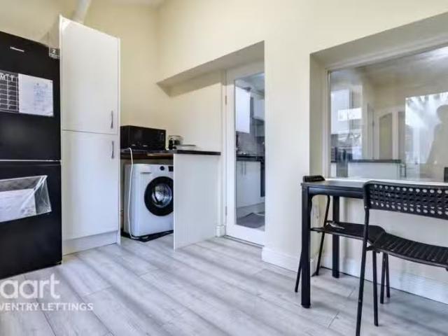 3 bedroom terraced house for rent in Middlemarch Road, Coventr.
