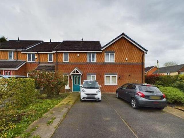 3 Bedroom Terraced House For Rent In Middleton, Manchester