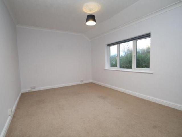 3 bedroom terraced house for rent in Miles Hill Crescent, Leeds, West Yorkshire, LS7