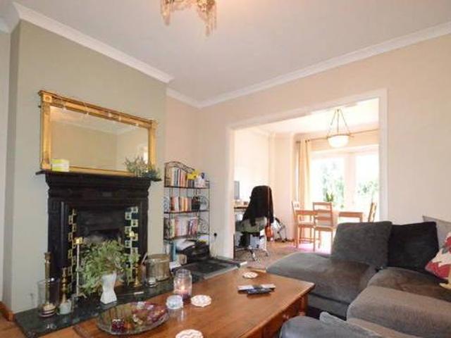 3 bedroom terraced house for rent in Mill Lane SL4