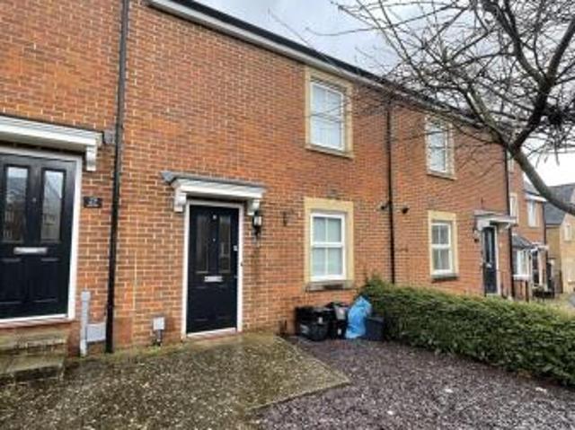 3 bedroom terraced house for rent in Millgrove Street, Swindon, SN25