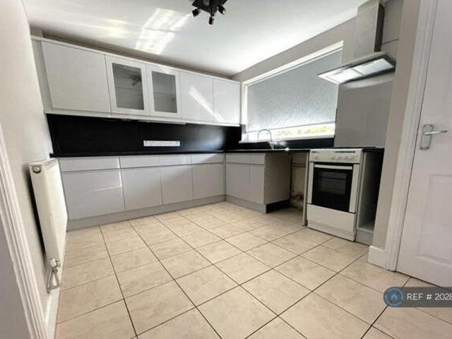 3 Bedroom Terraced House For Rent In Nottingham