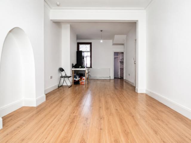 3 bedroom terraced house for rent in Norfolk Road, East Ham, London, E6