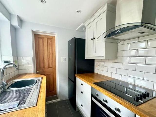 3 Bedroom Terraced House For Rent In Normanton