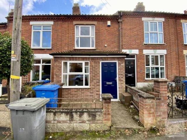 3 bedroom terraced house for rent in Eade Road, Norwich, NR3