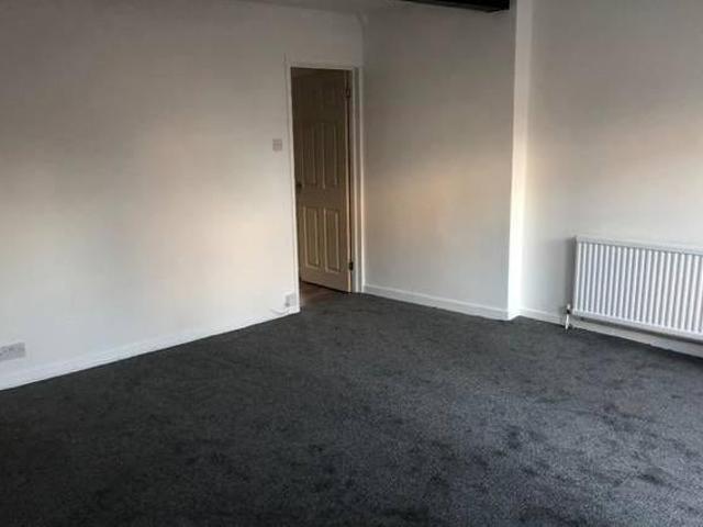 3 bedroom terraced house for rent in North Road ClactonOnSea Essex CO15