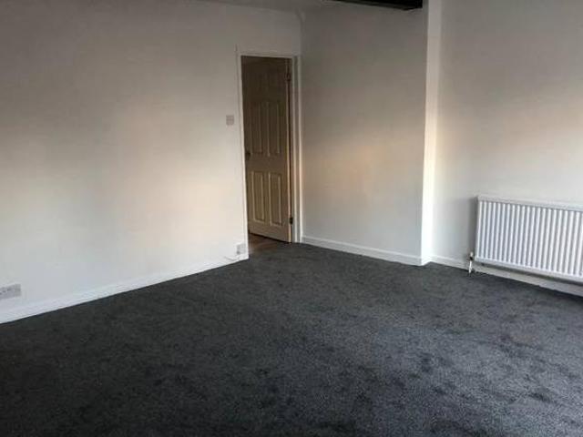 3 bedroom terraced house for rent in North Road ClactonOnSea Essex CO15