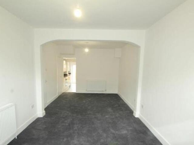 3 Bedroom Terraced House For Rent In Northfleet