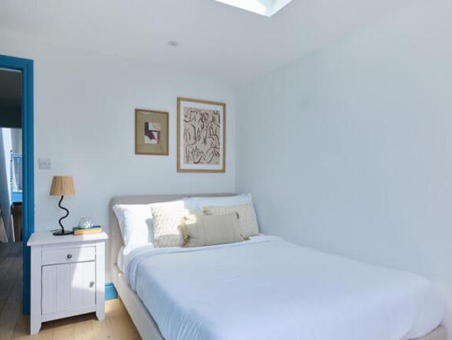 3 bedroom terraced house for rent in Naylor Road, London, SE15