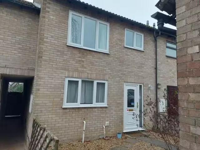 3 bedroom terraced house for rent in Newton Croft, Sudbury, CO10