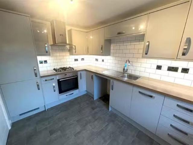 3 bedroom terraced house for rent in Nursery Road, Angmering.