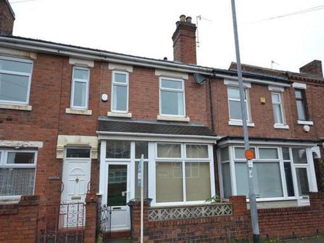 3 bedroom terraced house for rent in Smithpool Road Fenton ST4
