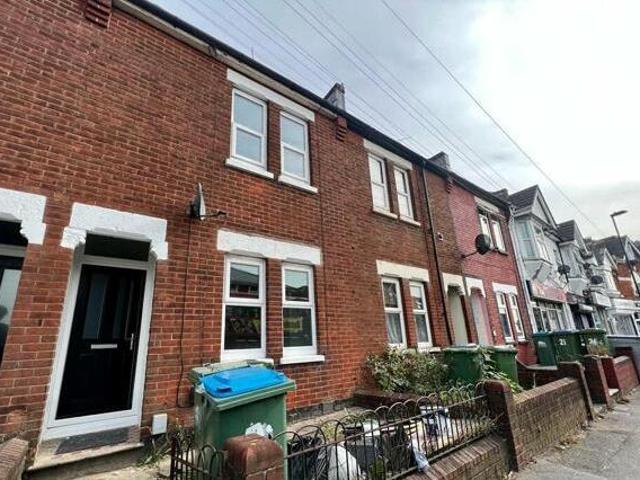 3 Bedroom Terraced House For Rent In Southampton, Hampshire