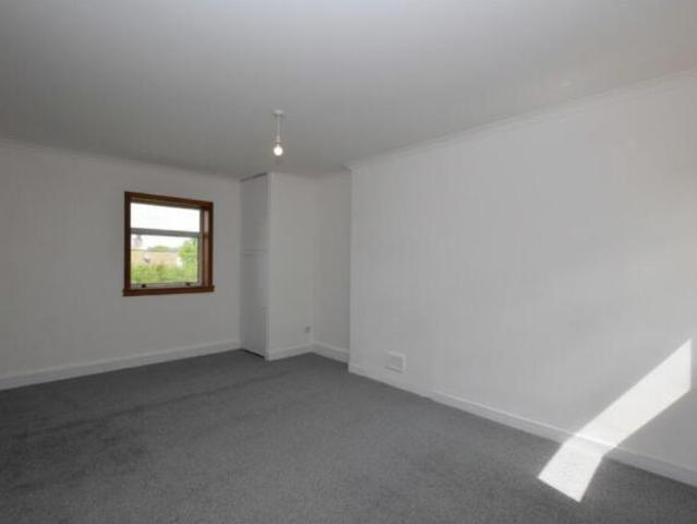 3 bedroom terraced house for rent in Southfield Crescent, Pollok, Glasgow, G53