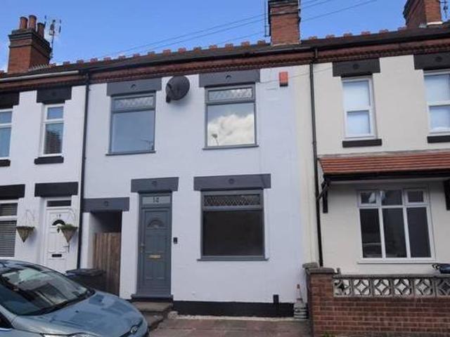 3 bedroom terraced house for rent in Southfield Road Hinckley LE10