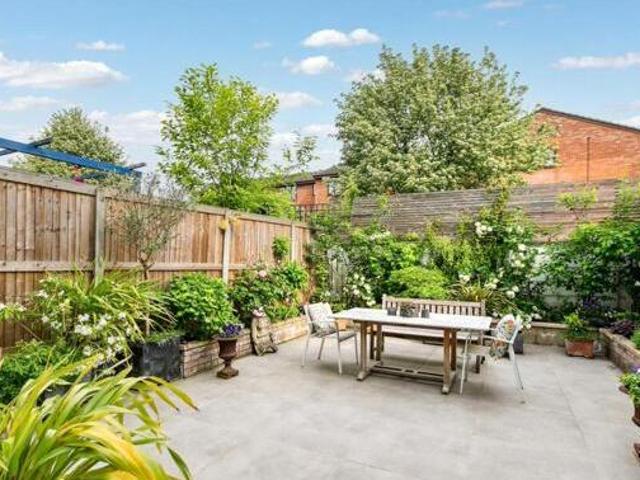 3 Bedroom Terraced House For Rent In Southfields