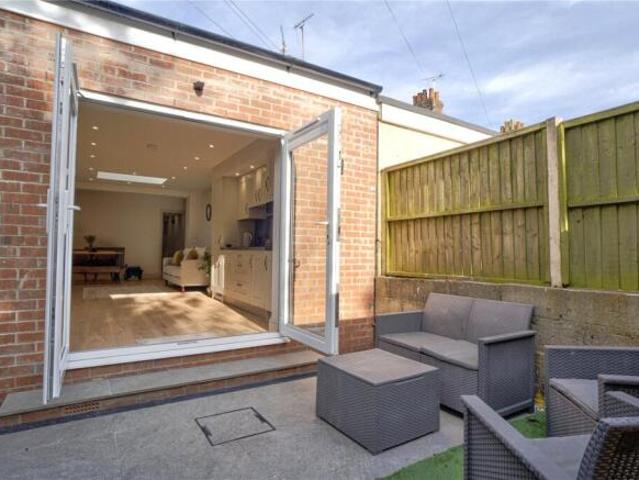 3 bedroom terraced house for rent in Savernake Street, Old Town, Swindon, SN1