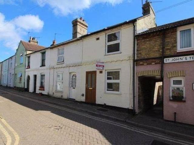 3 bedroom terraced house for rent in Sayer Street Huntingdon PE29