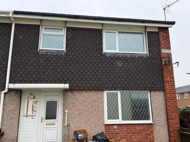 3 bedroom terraced house for rent in Saltergate, Grimsby, DN37