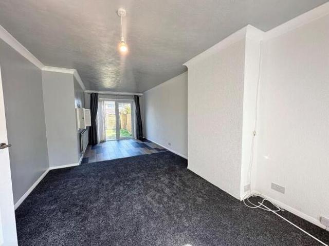 3 bedroom terraced house for rent in Seven Sisters Road, Eastbourne, BN22