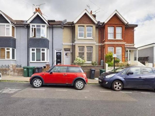 3 bedroom terraced house for rent in Shanklin Road Brighton BN2