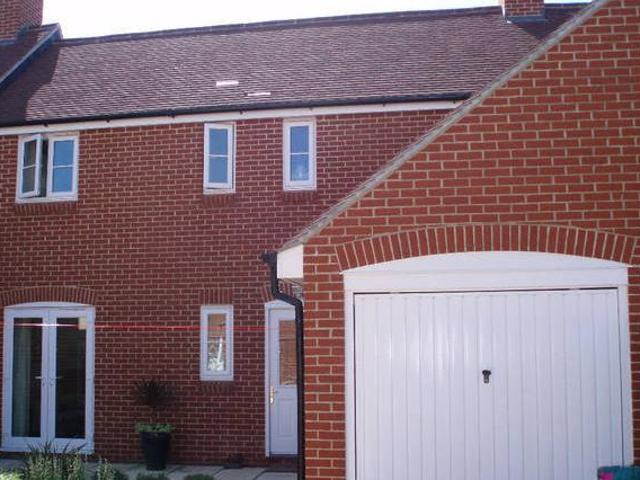 3 bedroom terraced house for rent in Shears Drive SP4