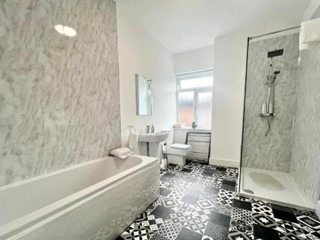 3 Bedroom Terraced House For Rent In Shelton, Stoke on trent