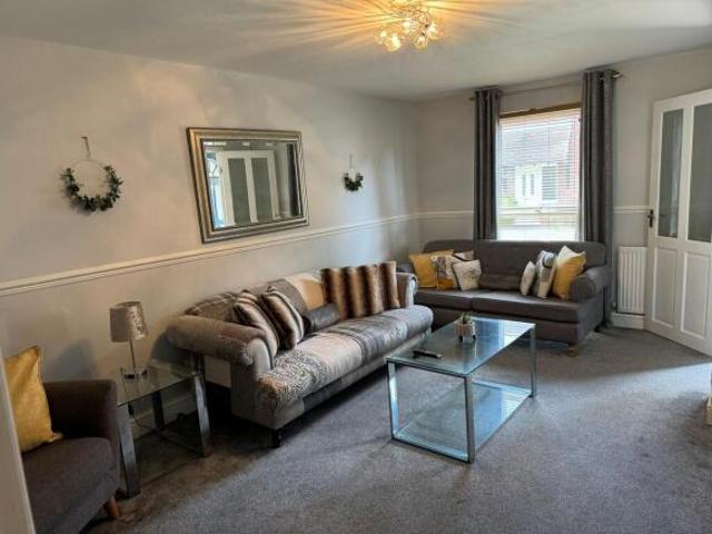 3 bedroom terraced house for rent in Sheppard Drive, Chelmsford, CM2