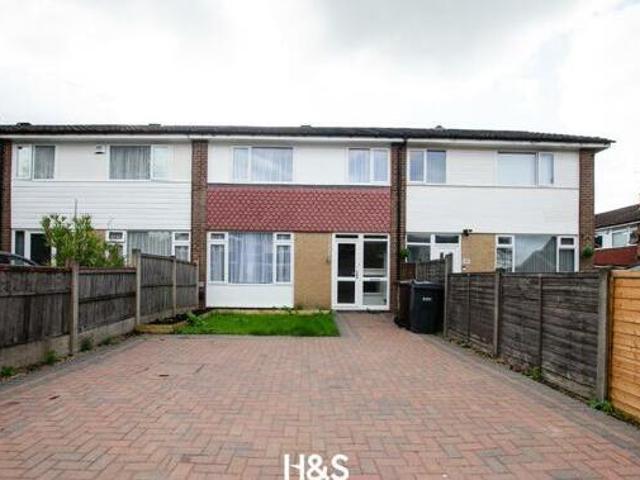 3 Bedroom Terraced House For Rent In Shirley
