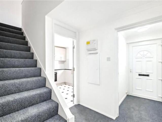 3 bedroom terraced house for rent in Shirley Street, Canning Town, London, E16