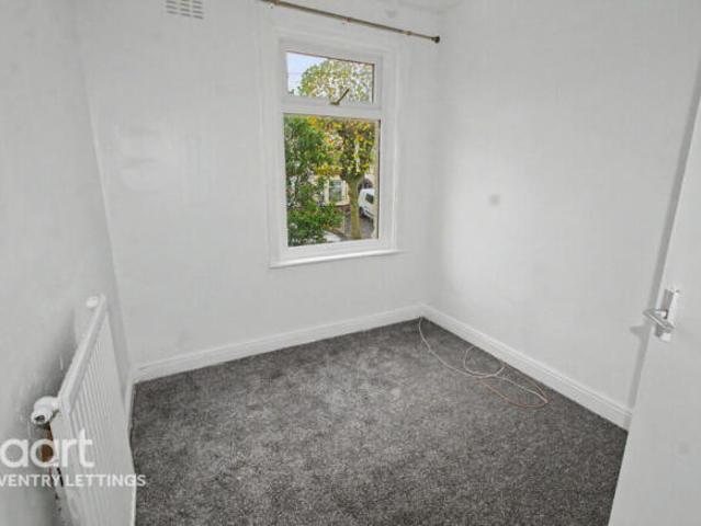 3 bedroom terraced house for rent in Siddeley Avenue, Coventry, CV3