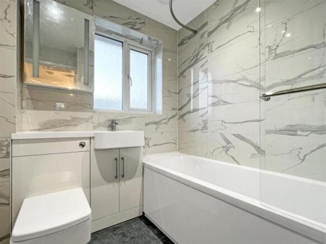 3 bedroom terraced house for rent in Speedwell Close, Cambridge, CB1