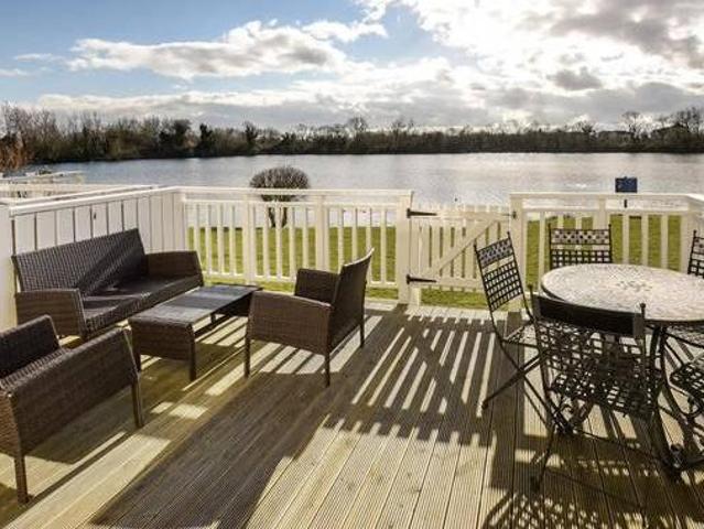 3 bedroom terraced house for rent in Spring Lake Station Road South Cerney GL7 5TH GL7