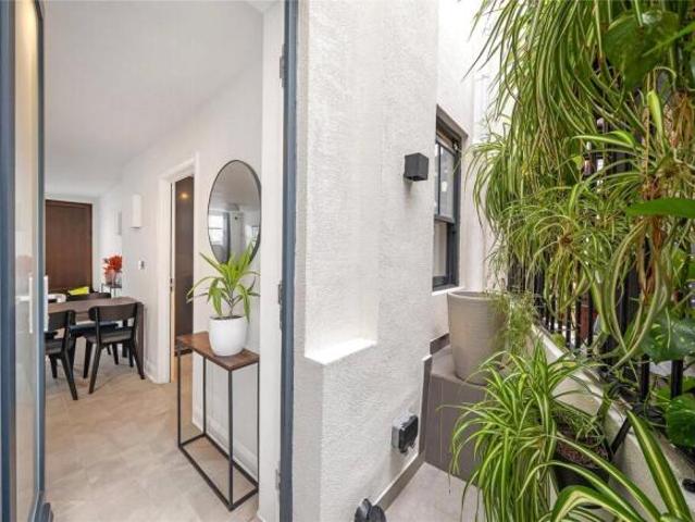 3 bedroom terraced house for rent in St. Cyprians Street, Wandsworth, London, SW17