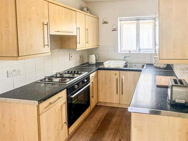 3 bedroom terraced house for rent in St. Andrews Road, Northampton, NN2